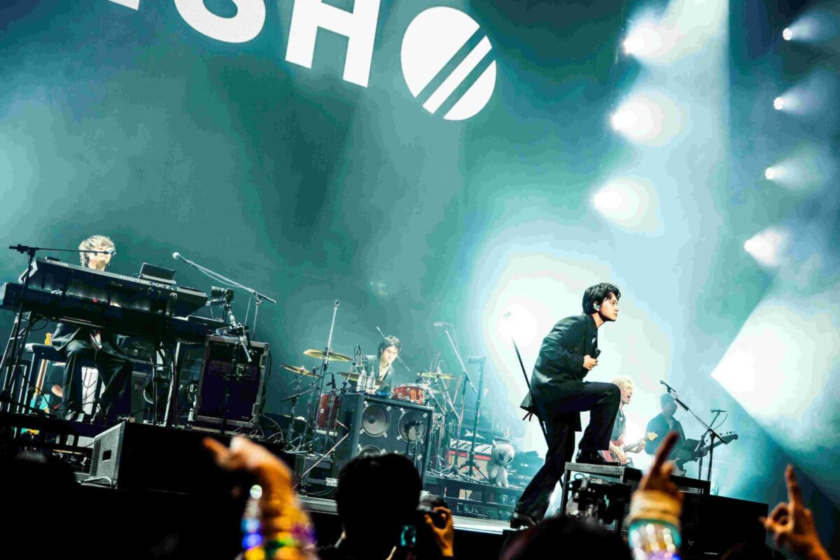 北村匠海がボーカルを務めるDISH//！対バンフェス『皿祭 -sarafes-』が大盛り上げで大団円！その模様が公開！ | FMステーション online