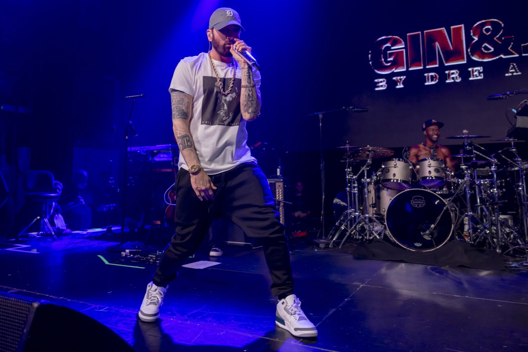 エミネムの最新アルバム『The Death of Slim Shady (Coup De Grâce)』が全米・全英アルバム・チャート1位を ...