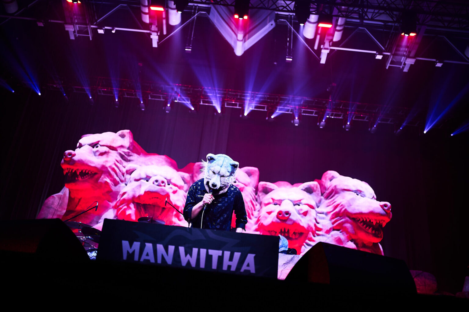 海外でも人気のMAN WITH A MISSION、結成15周年アリーナツアーをフィニッシュ！ファイナルライブの模様が公開！ | FM ...