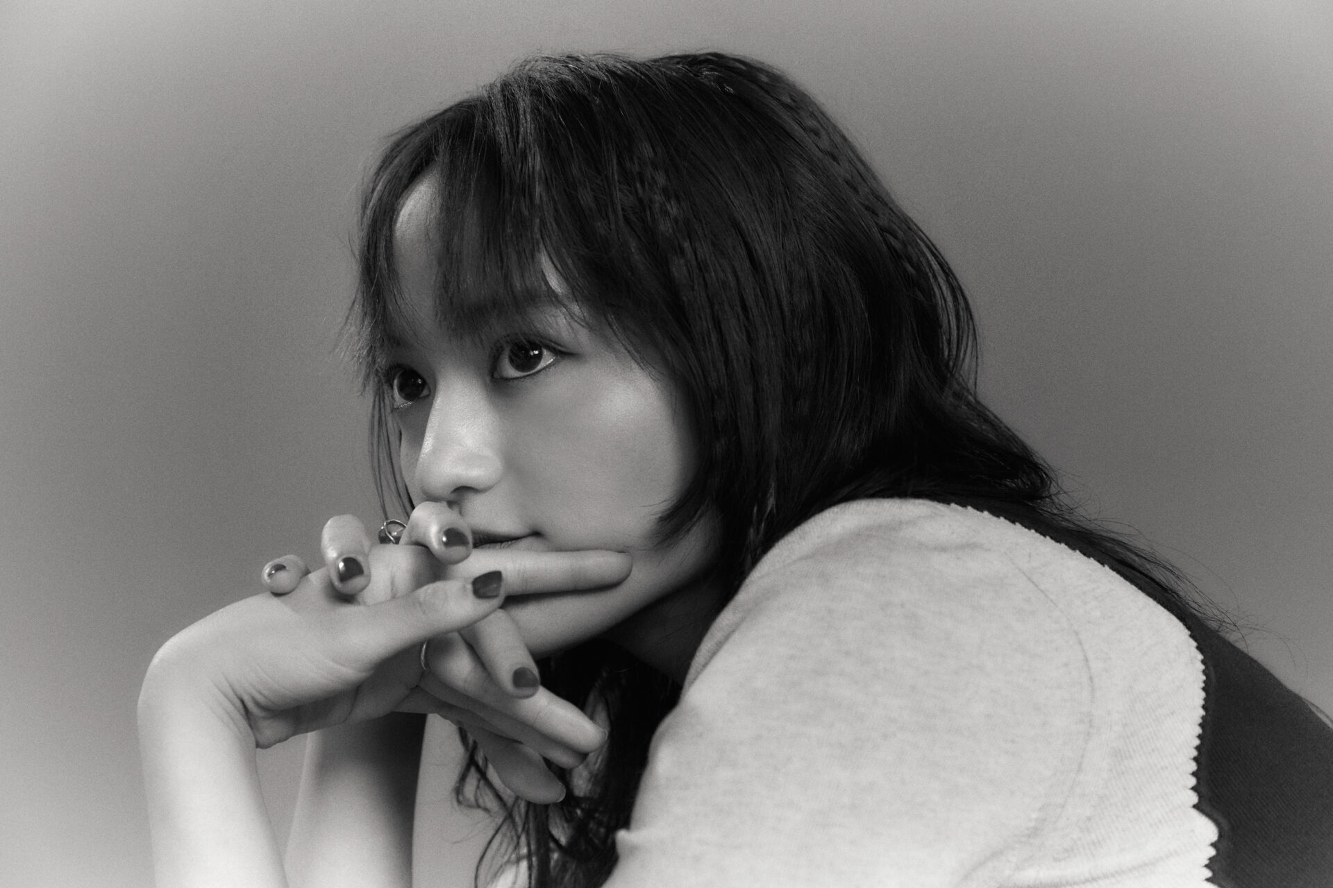 シンガーソングライターのiri 、新曲『Swamp』配信開始&主題歌に採用されたTVドラマ『スカイキャッスル』とのコラボ映像を公開！ | FM ...